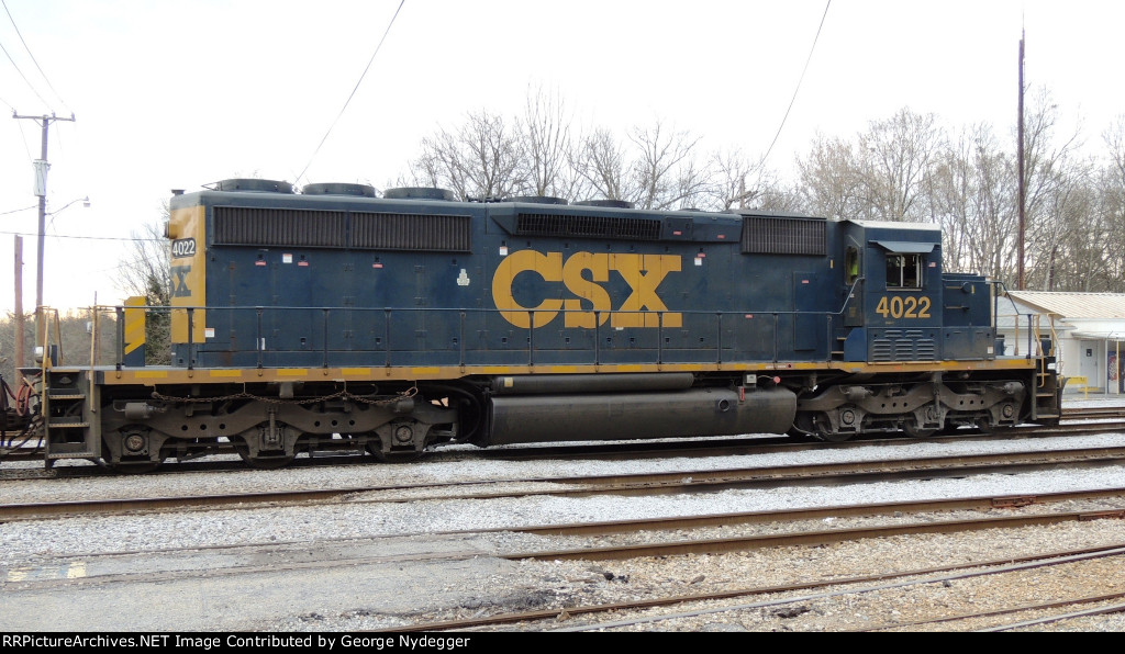 CSX 4022 / SD40-3